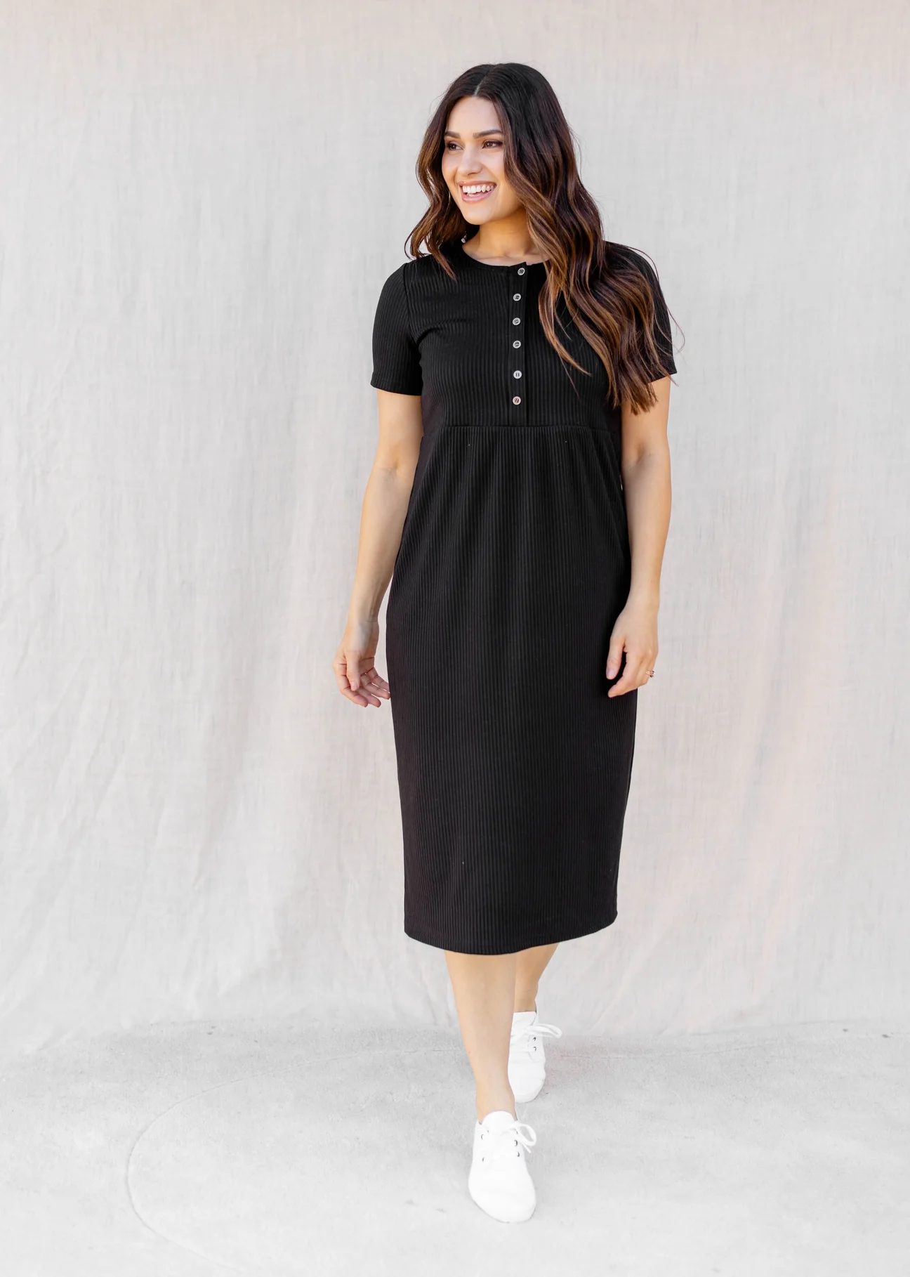 Elegant and Functional Dresses for New Moms » Moss and Fog
