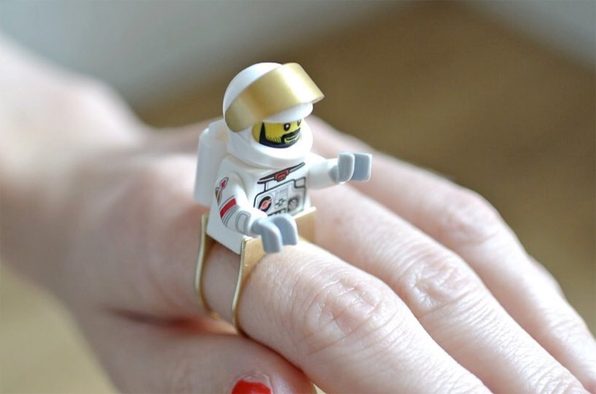 Customizable LEGO Jewelry – Moss and Fog