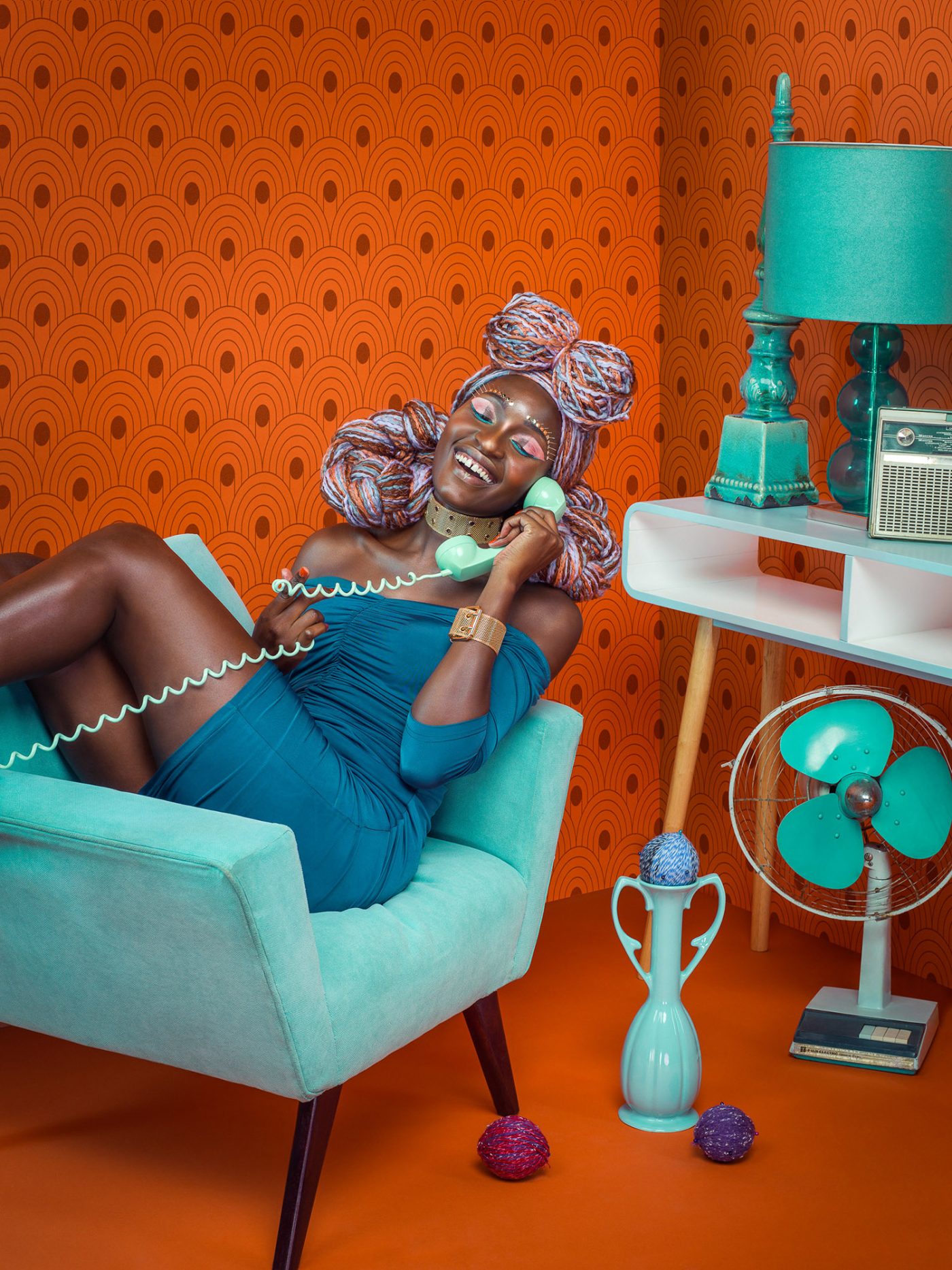 Andre Elliott’s Neon Hands – Moss and Fog