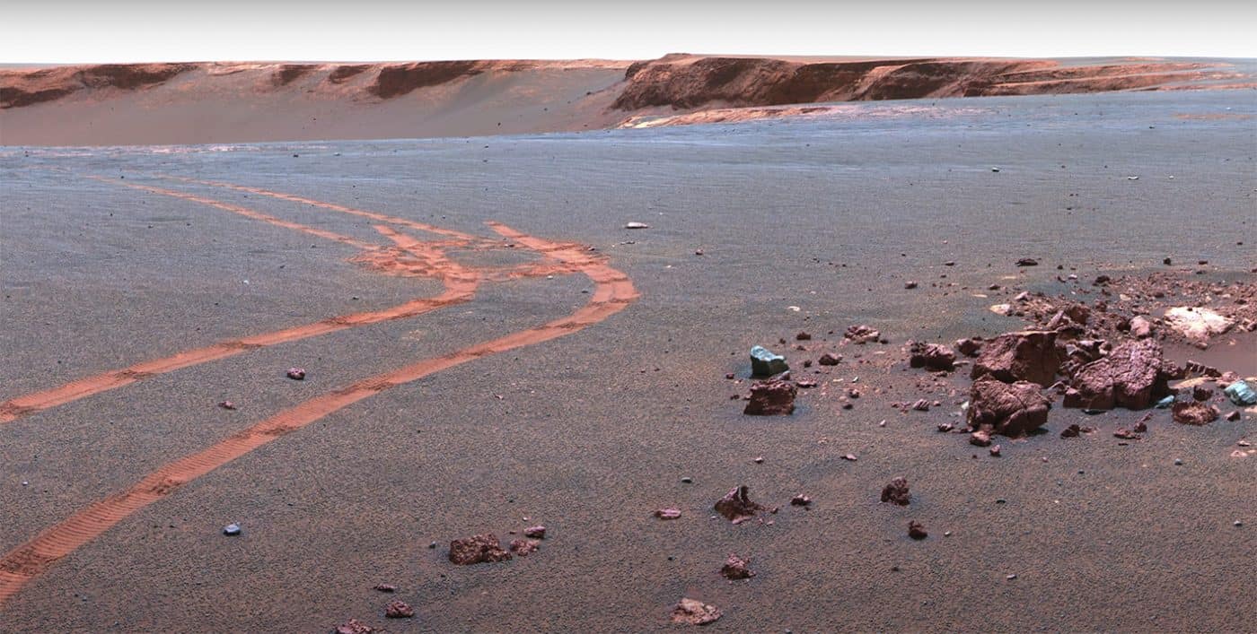 Explore Mars in 4K With These Beautiful Images | Moss and Fog