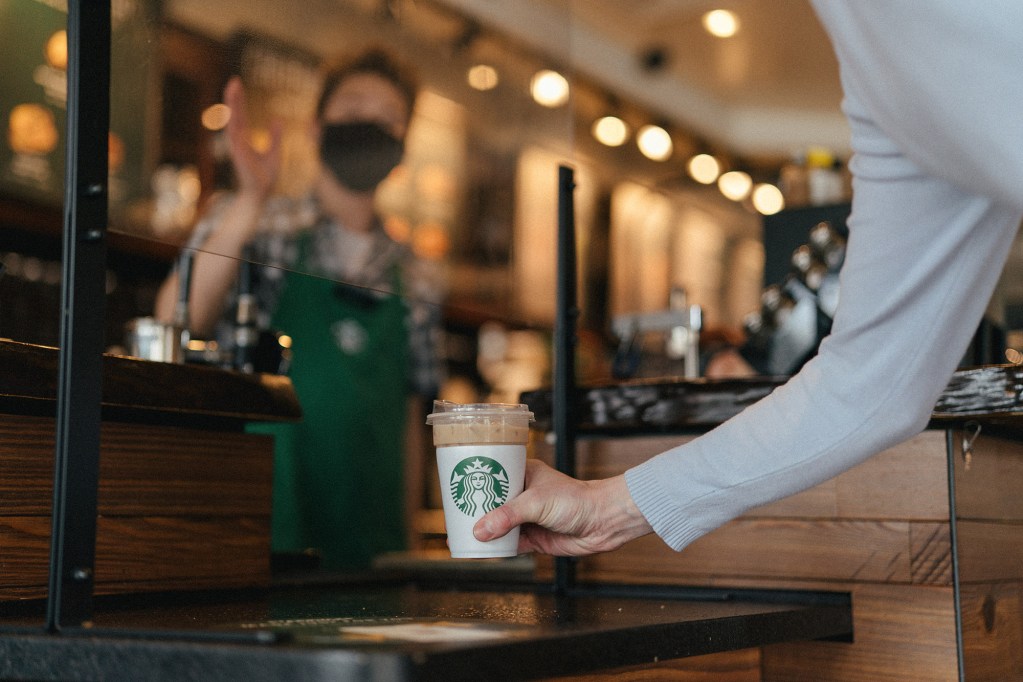 Starbucks Babysteps Into the Reusable Cup World With Their “Borrow a Cup” Program » Moss and Fog