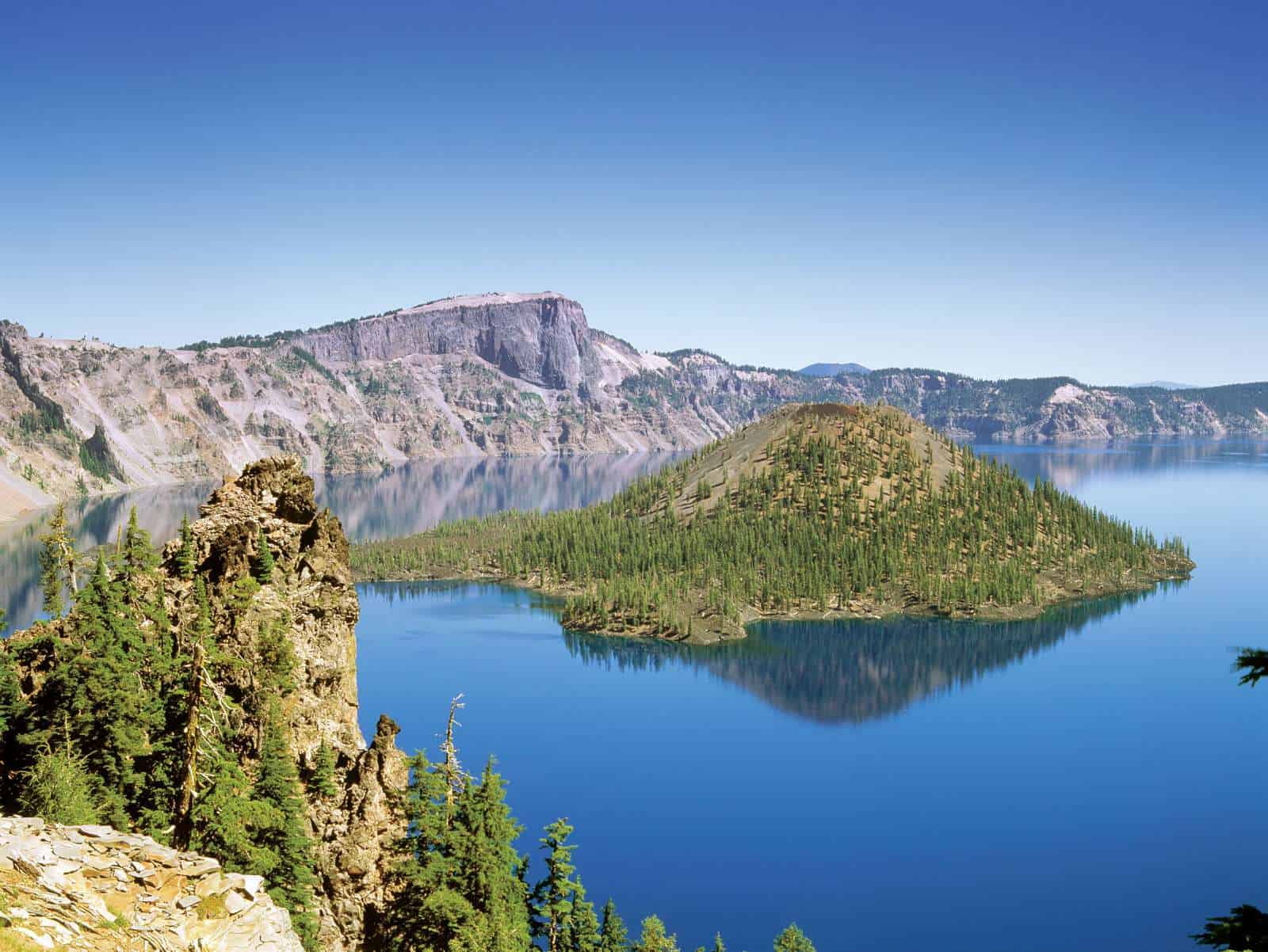 The Top Nine Deepest Lakes in the World – Moss and Fog