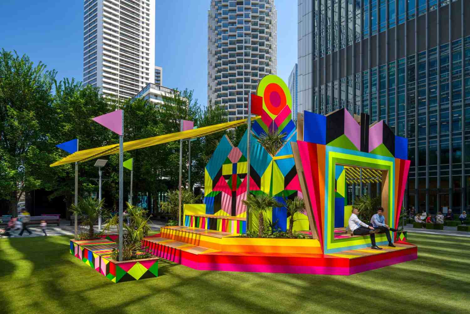 Sun Pavilion Brings Color to London's Canary Wharf | Moss and Fog