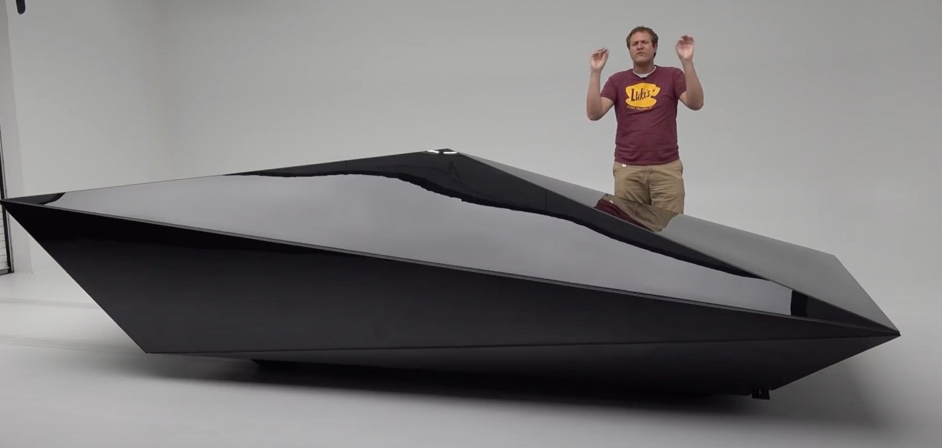 Doug DeMuro Reviews 'The Low Res Car', a Minimalist Angular Contraption ...