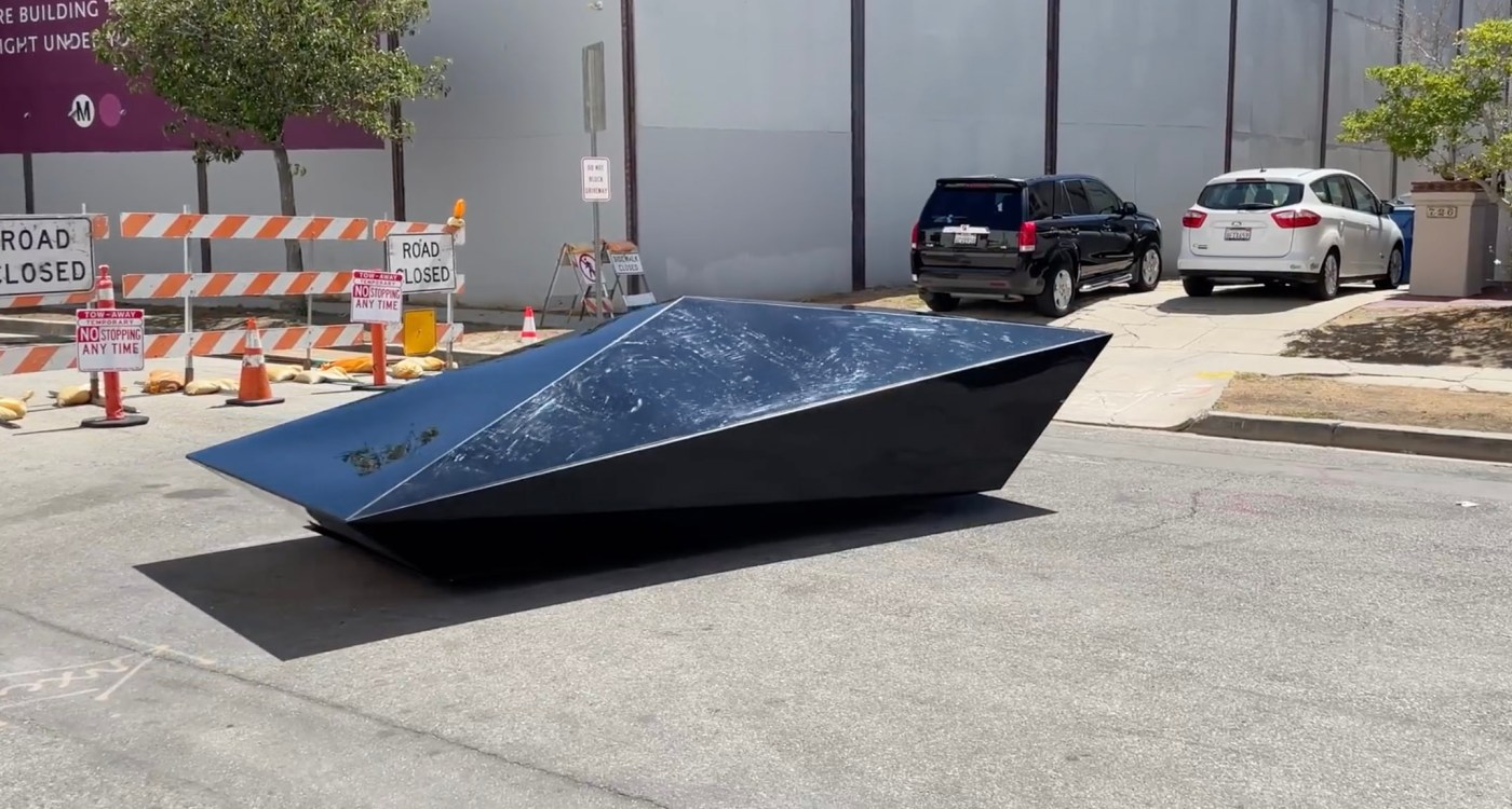 Doug DeMuro Reviews 'The Low Res Car', a Minimalist Angular Contraption ...