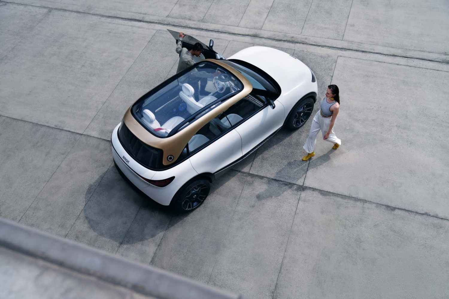 The Smart Car Returns as a Not-So-Tiny EV | Moss and Fog