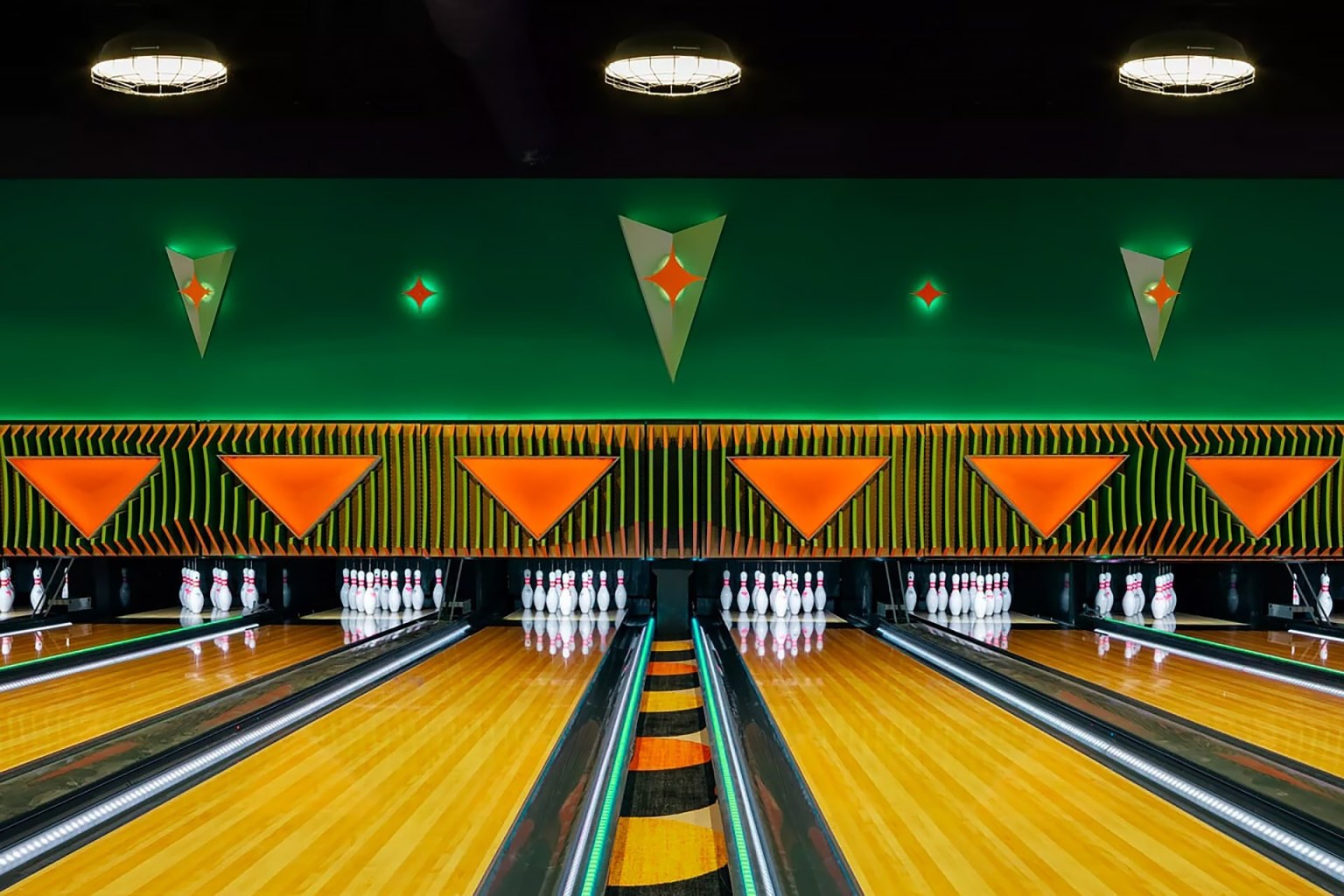 Big Lebowski Themed Bowling Alley Really Ties the Room Together – Moss ...
