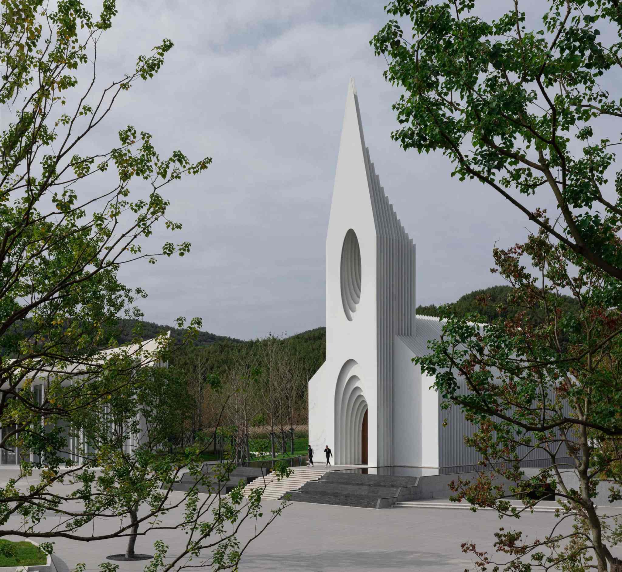 This Modern Church Looks Like It’s Made of Layered Paper » Moss and Fog