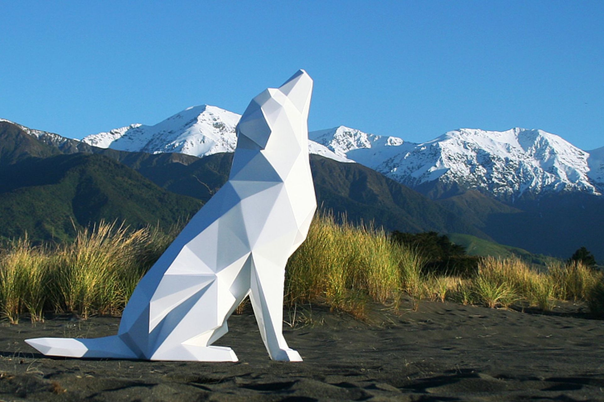 Ben Foster's Minimalist, Angular Animal Sculptures | Moss and Fog