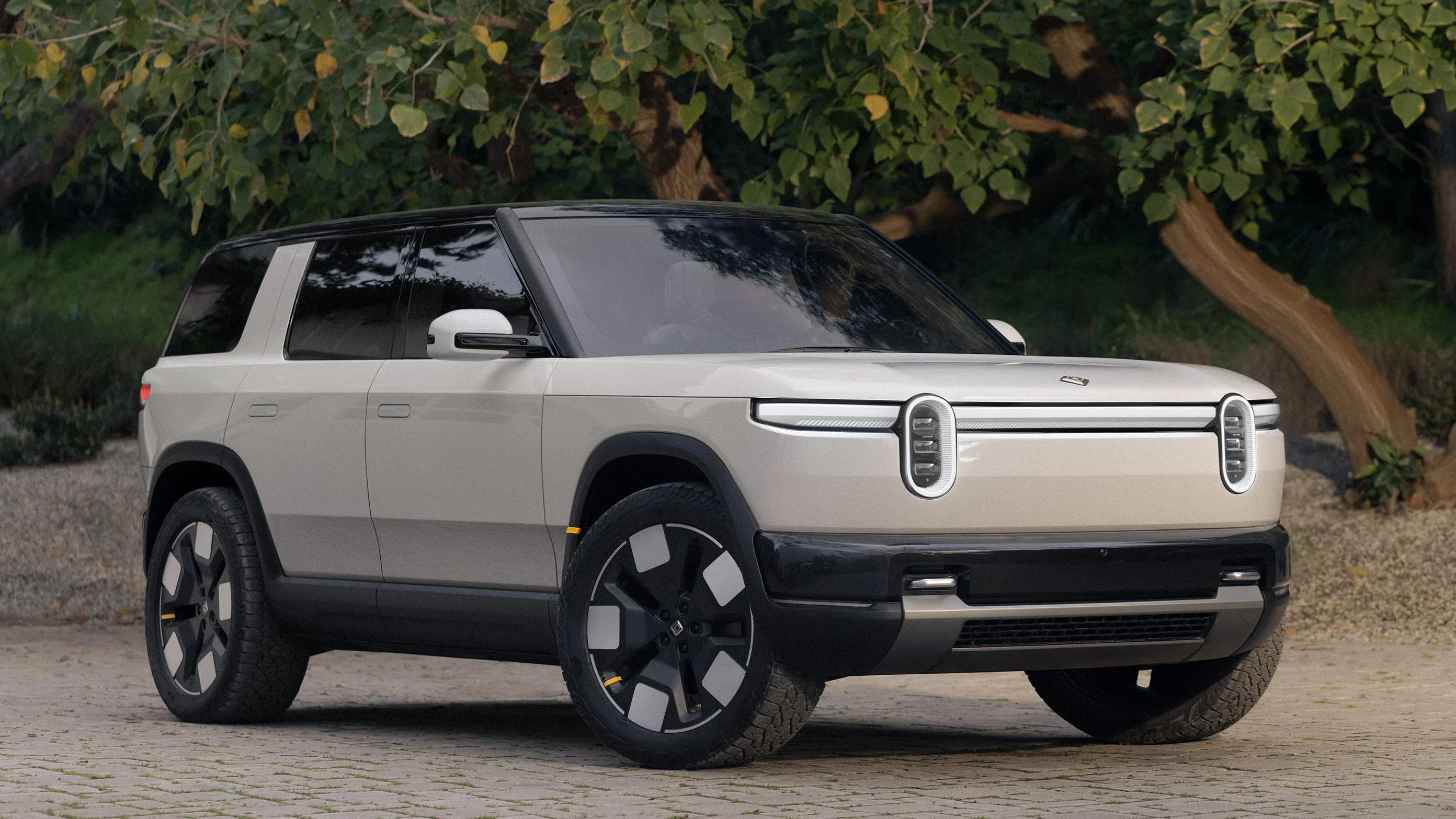 Rivian Unveils Their Smaller, Lower Cost R2 and R3 Vehicles | Moss and Fog