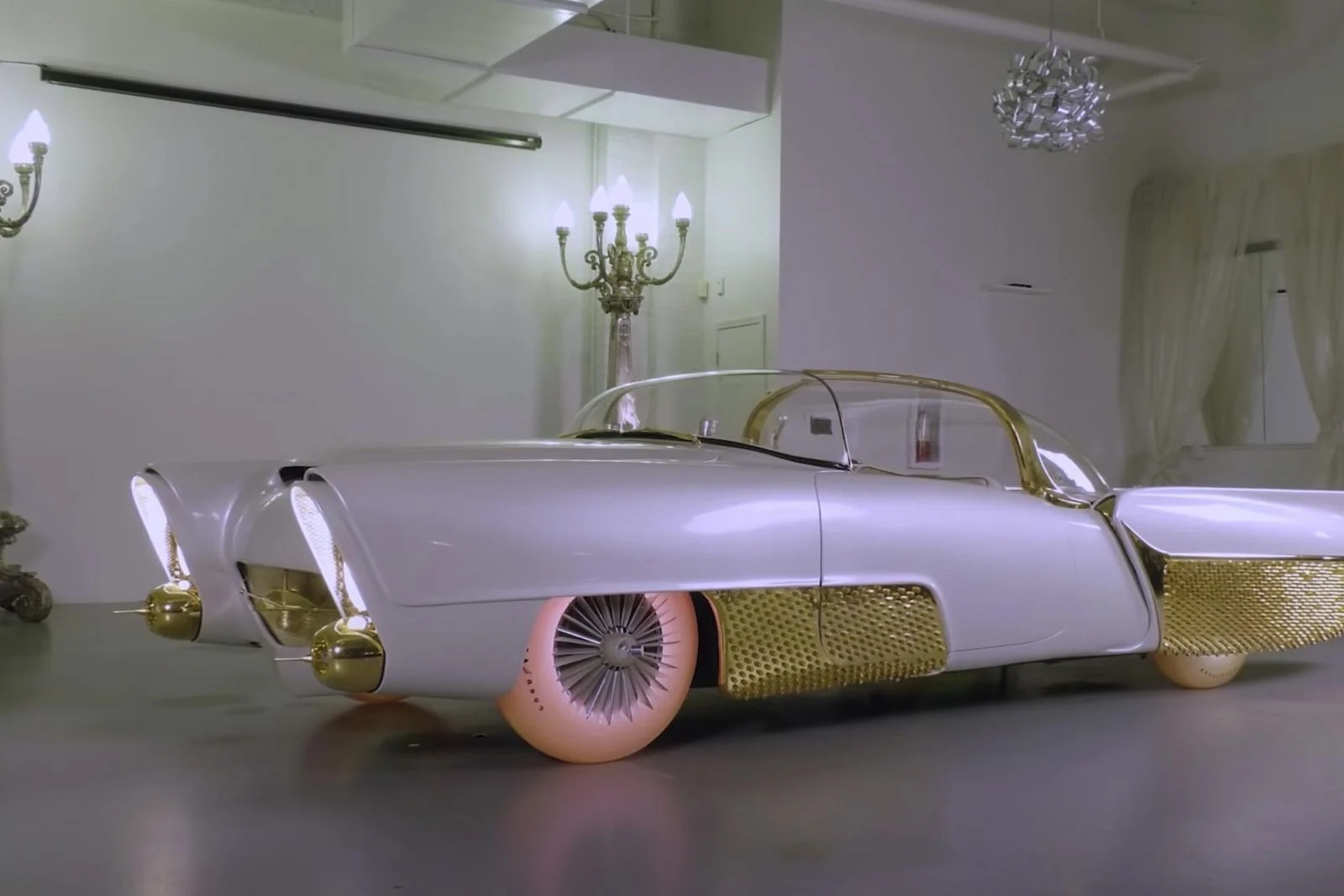 The Exceptional Golden Sahara II Concept Car Had Luminous Tires and a ...