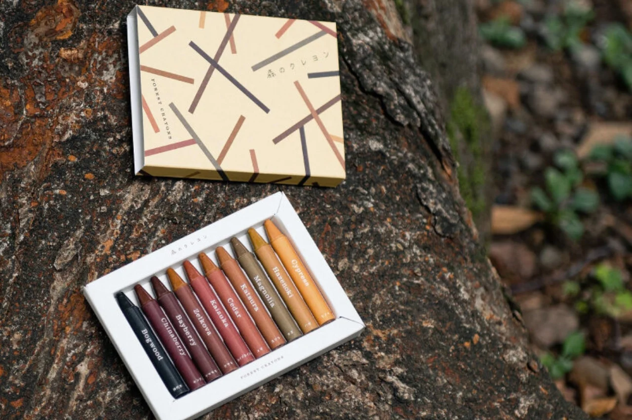 Forest Crayons Are Colored With Pigment From Japanese Trees – Moss and Fog